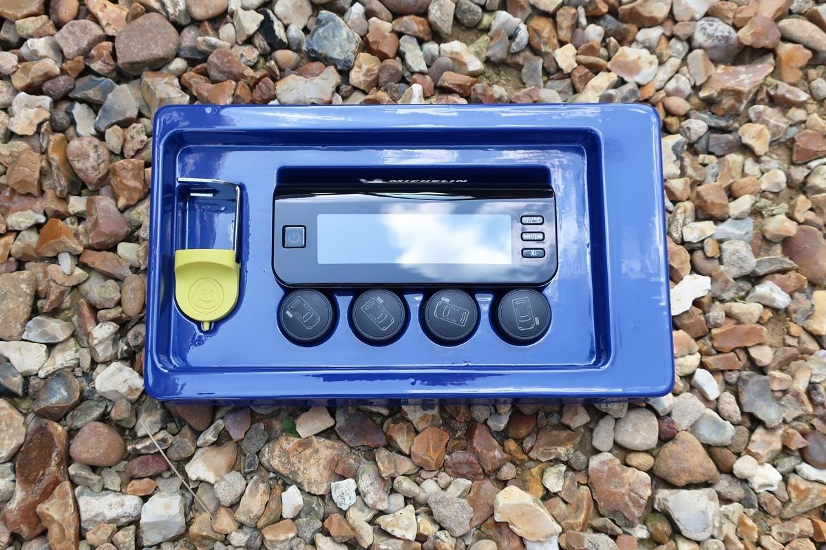 Review: Michelin Fit2Go Tyre Pressure Monitoring System (TPMS ...